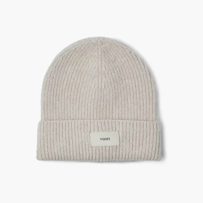 Vuori Label Beanie – Mountain High Outfitters